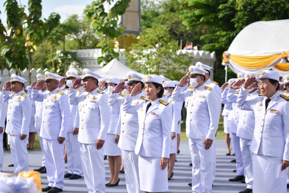 สสวท. ร่วมกิจกรรมเฉลิมพระเกียรติพระบาทสมเด็จพระเจ้าอยู่หัว เนื่องในโอกาสวันเฉลิมพระชนมพรรษา 28 ...