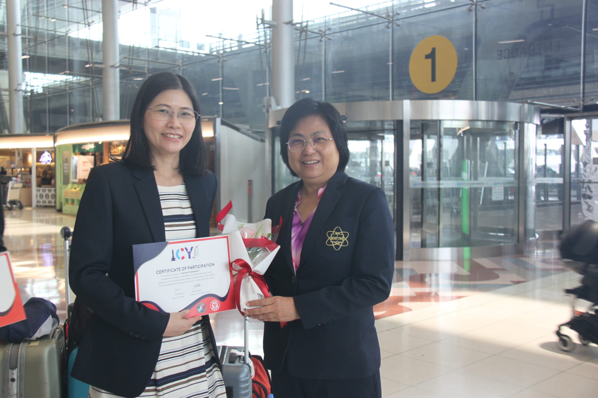 สสวท. ร่วมยินดีเยาวชนไทยกลับจากนำเสนอผลงานเวทีนานาชาตินักวิทย์รุ่นเยาว์ ICYS 2024 คว้าชัยเหรียญ ...